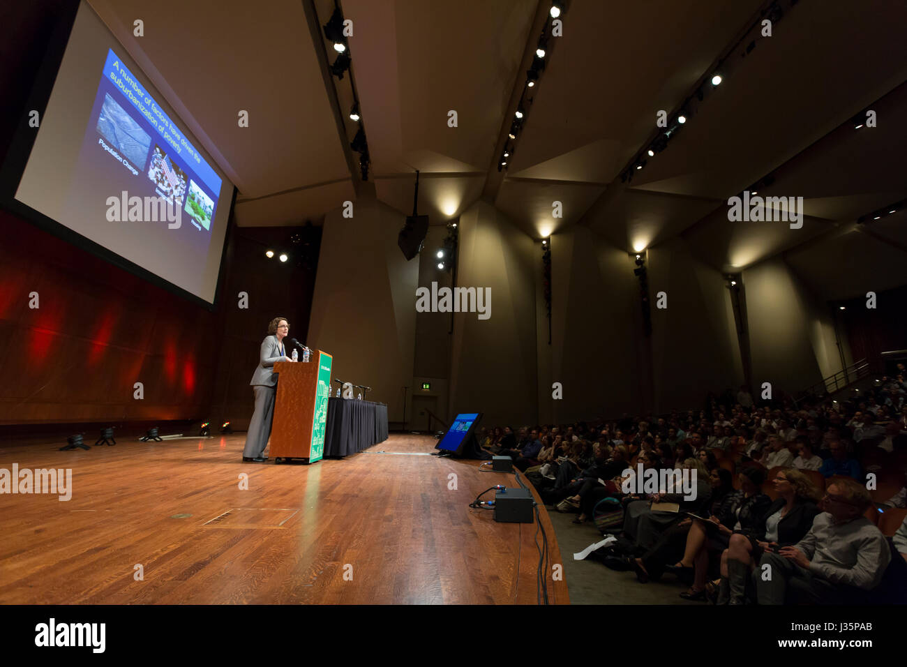 Seattle, Washington: Elizabeth Kneebone, fellow at the Metropolitan ...