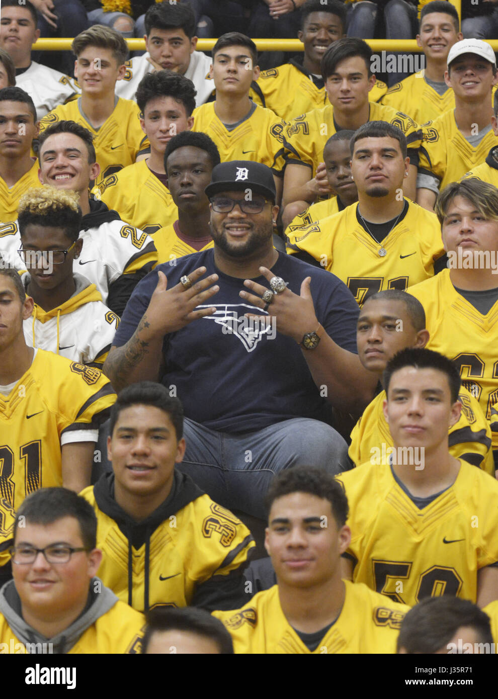 Usa. 3rd May, 2017. SPORTS -- Former Cibola football player and current ...