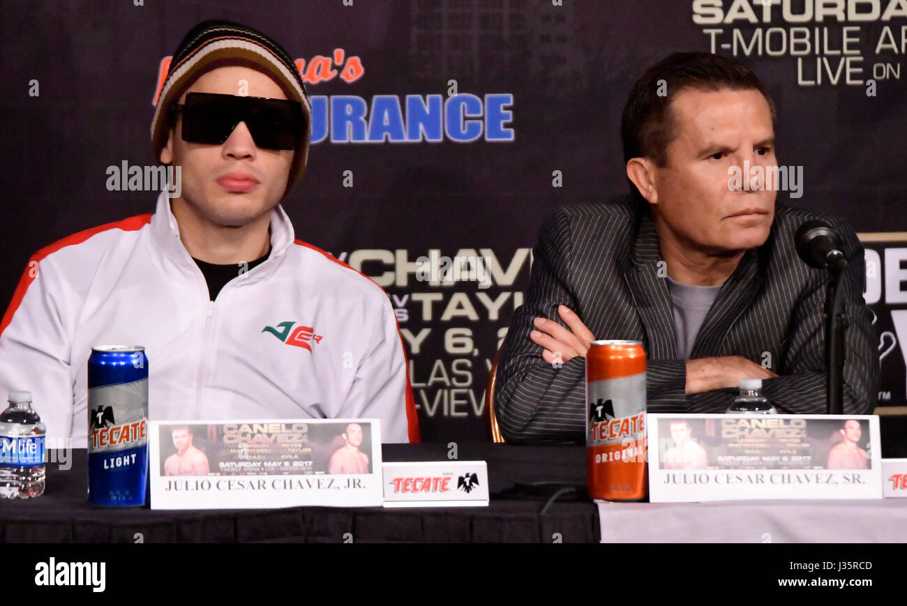 Las Vegas NV, USA. 3rd May, 2017. (L-R) Mexico's Julio Cesar Chavez, Jr ...