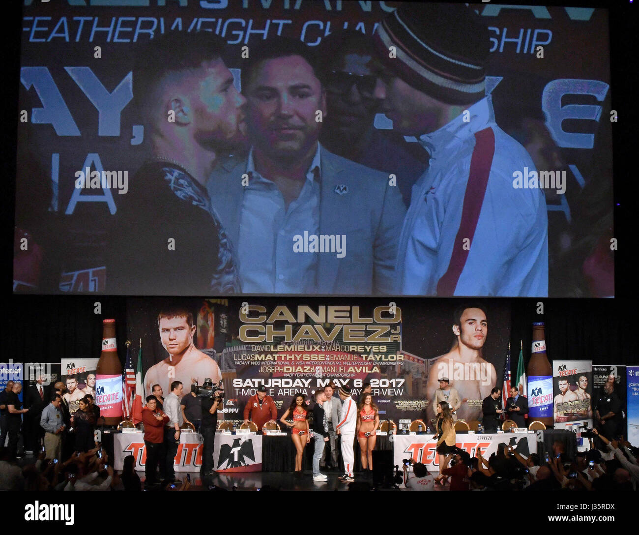 Las Vegas NV, USA. 3rd May, 2017. (L-R) Mexico's Canelo Alvarez, Oscar ...