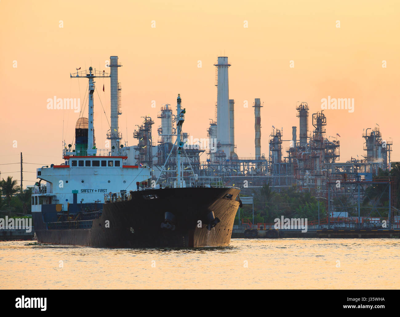 petroleum gas container ship and oil refinery plant industry estate ...
