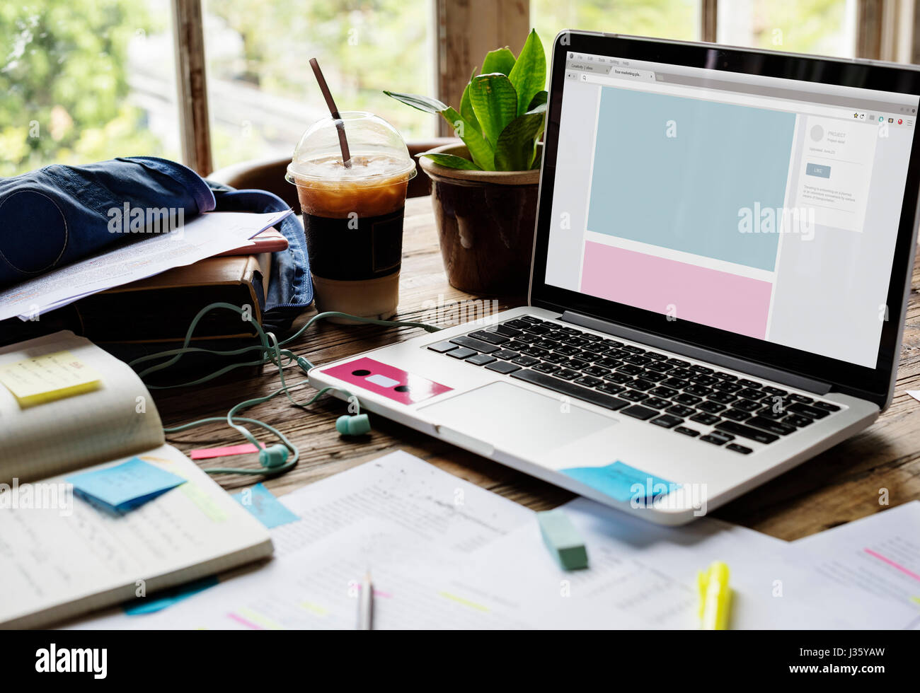 Laptop Notebook Showing Working Screen Stock Photo - Alamy