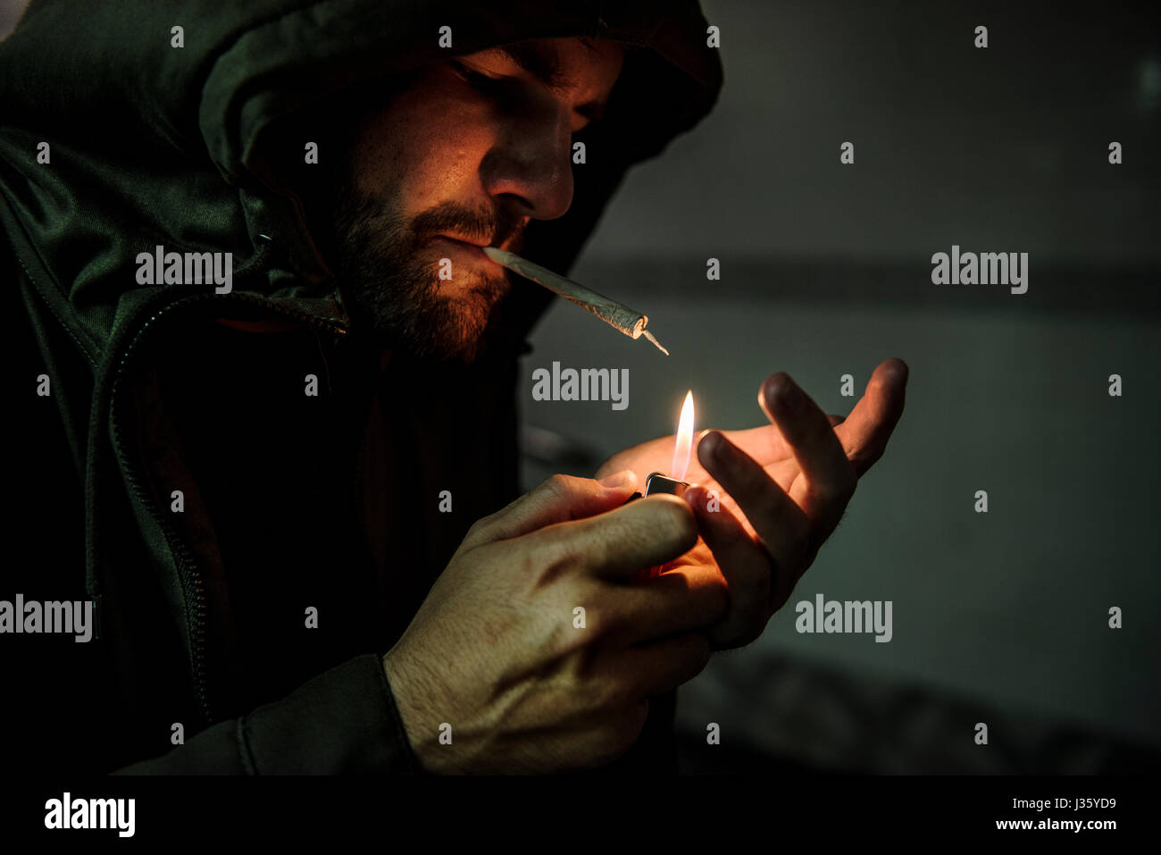 Homeless Adult Man Smoking Cigarette Addiction Stock Photo - Alamy
