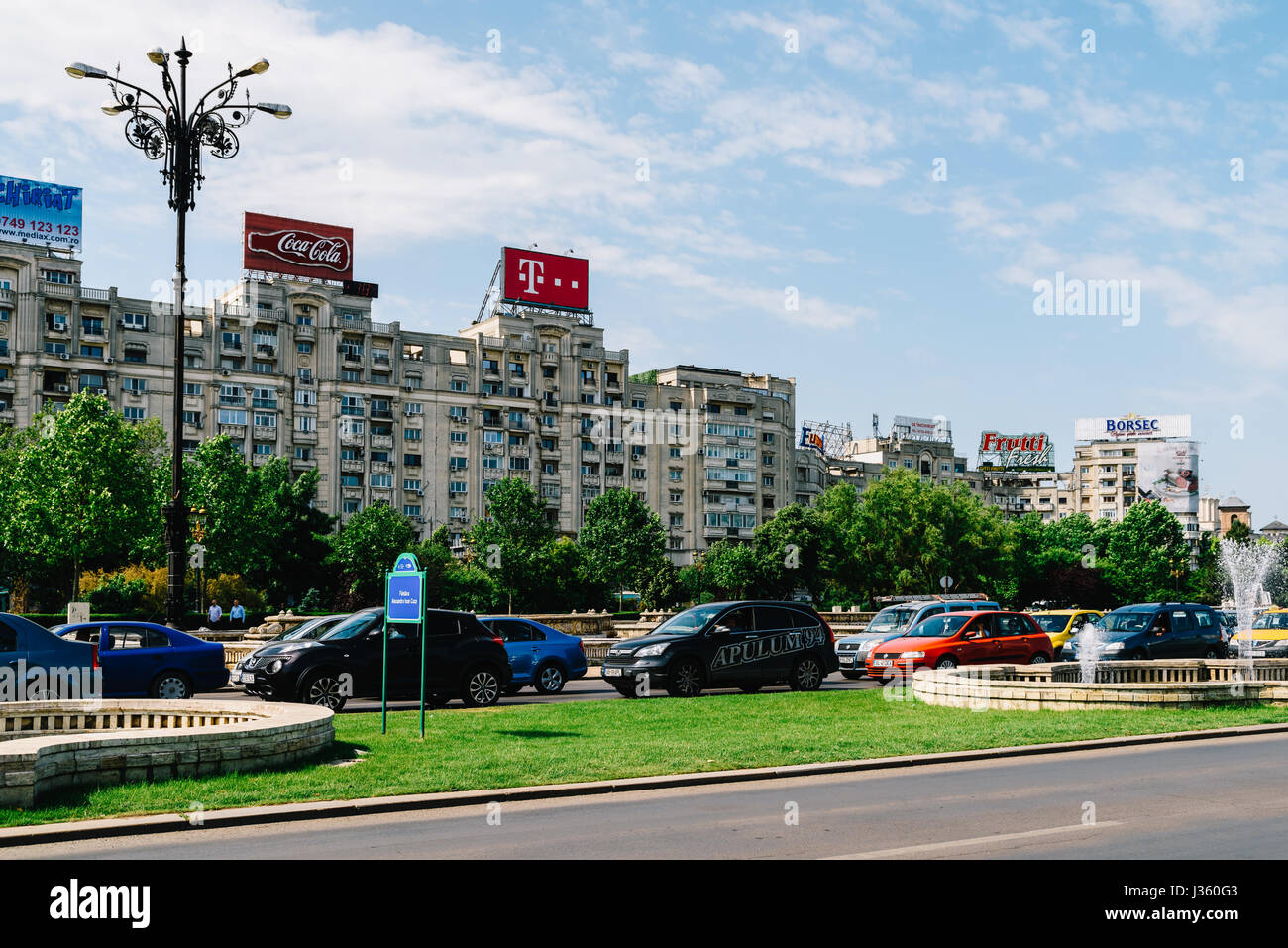BUCHAREST, ROMANIA - MAY 19, 2015: Rush Hour Traffic In Union Square ...