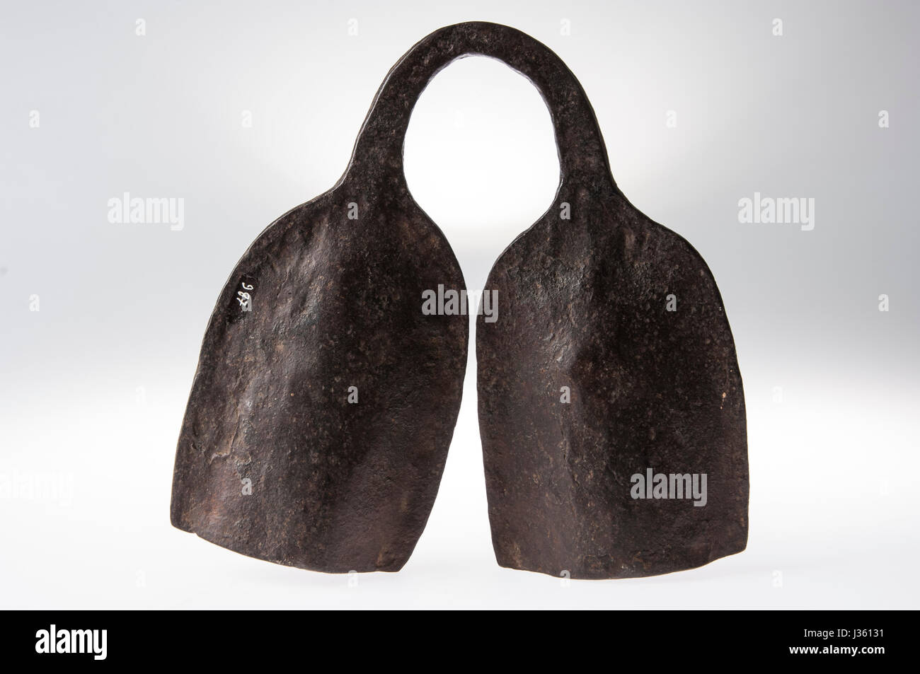 African agogo bell hi-res stock photography and images - Alamy