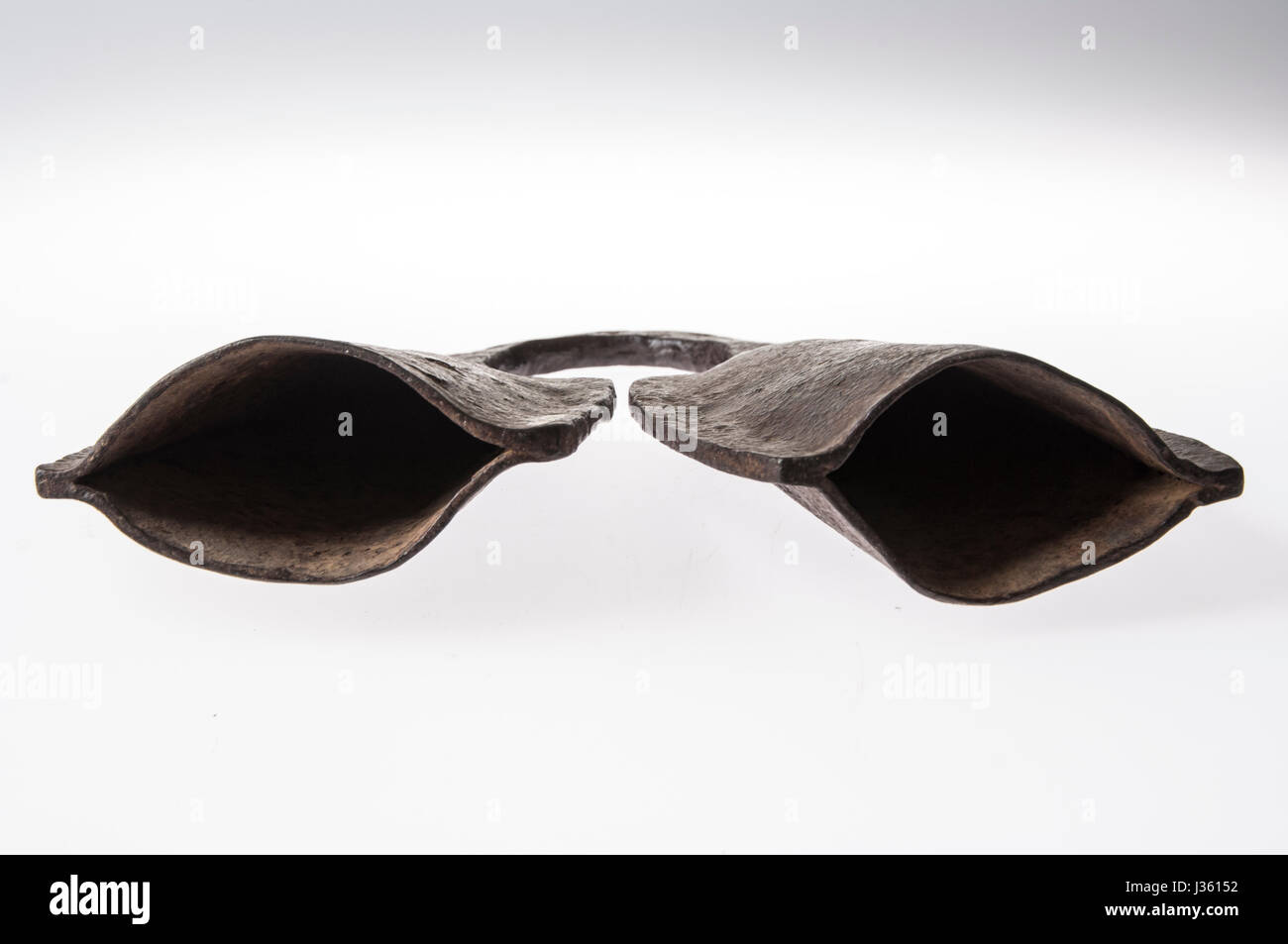 African agogo bell hi-res stock photography and images - Alamy