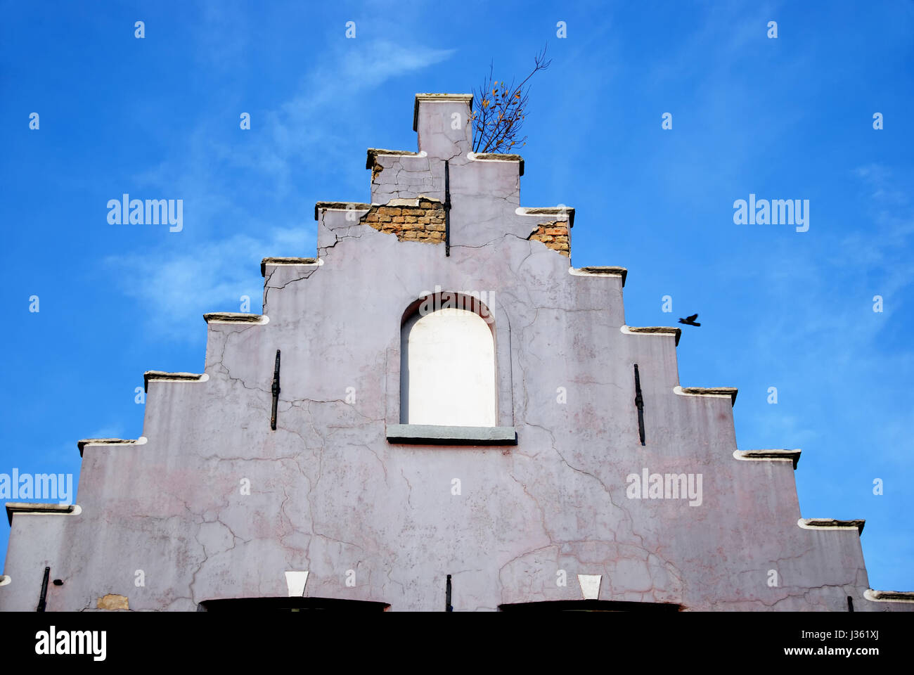 Gable end of a building hi-res stock photography and images - Alamy