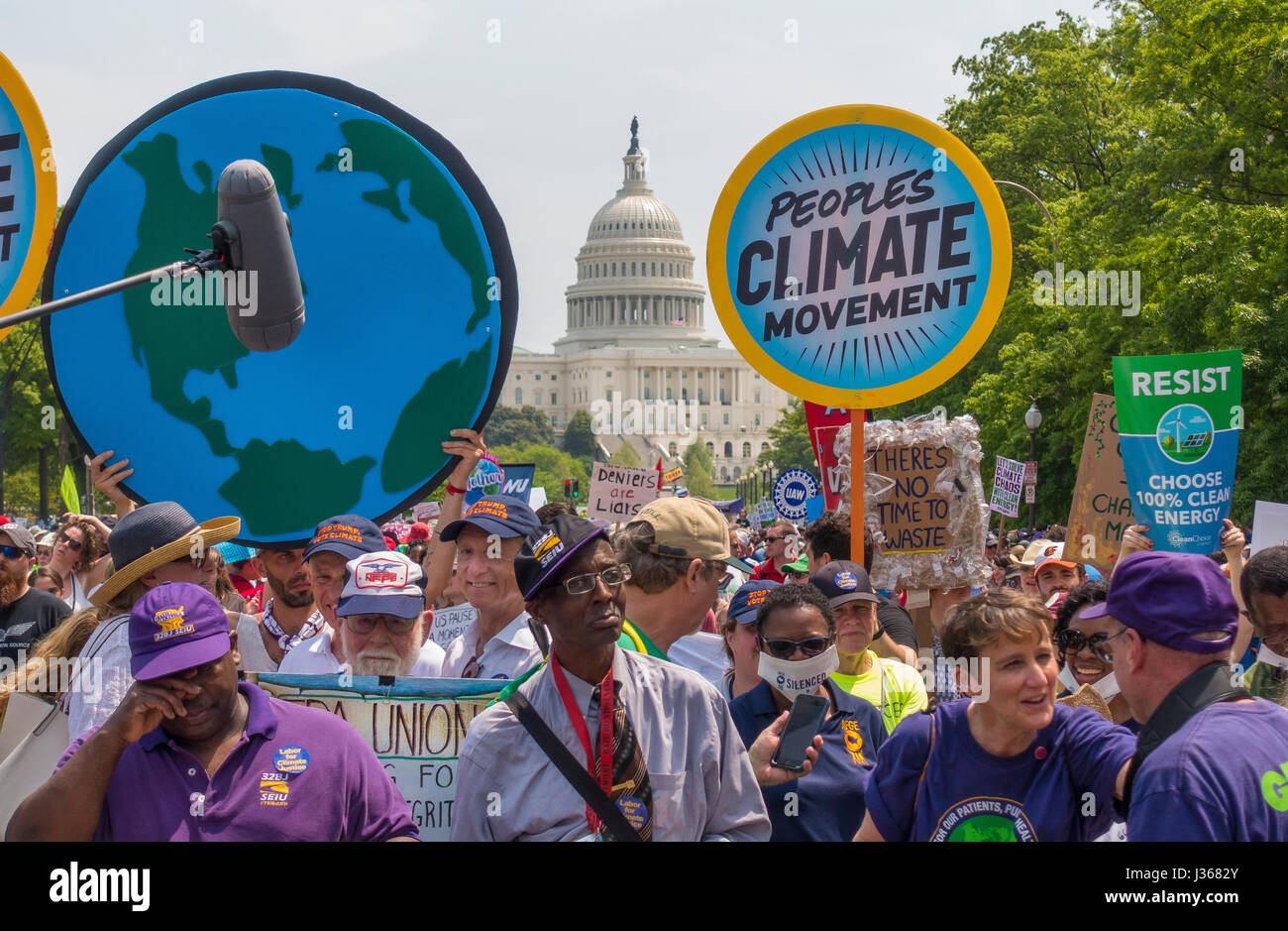 WASHINGTON, DC, USA - Climate March demonstrators protest Stock Photo ...