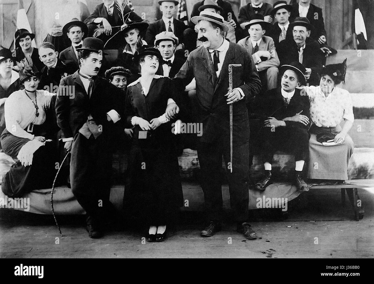 Charlie chaplin 1914 hi-res stock photography and images - Alamy