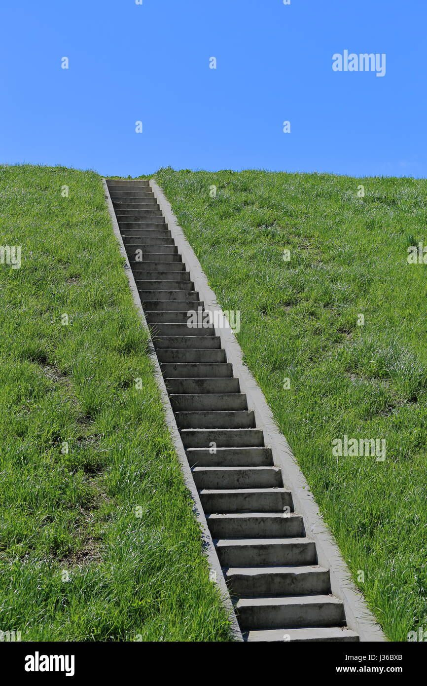 Green stairs pattern hi-res stock photography and images - Alamy