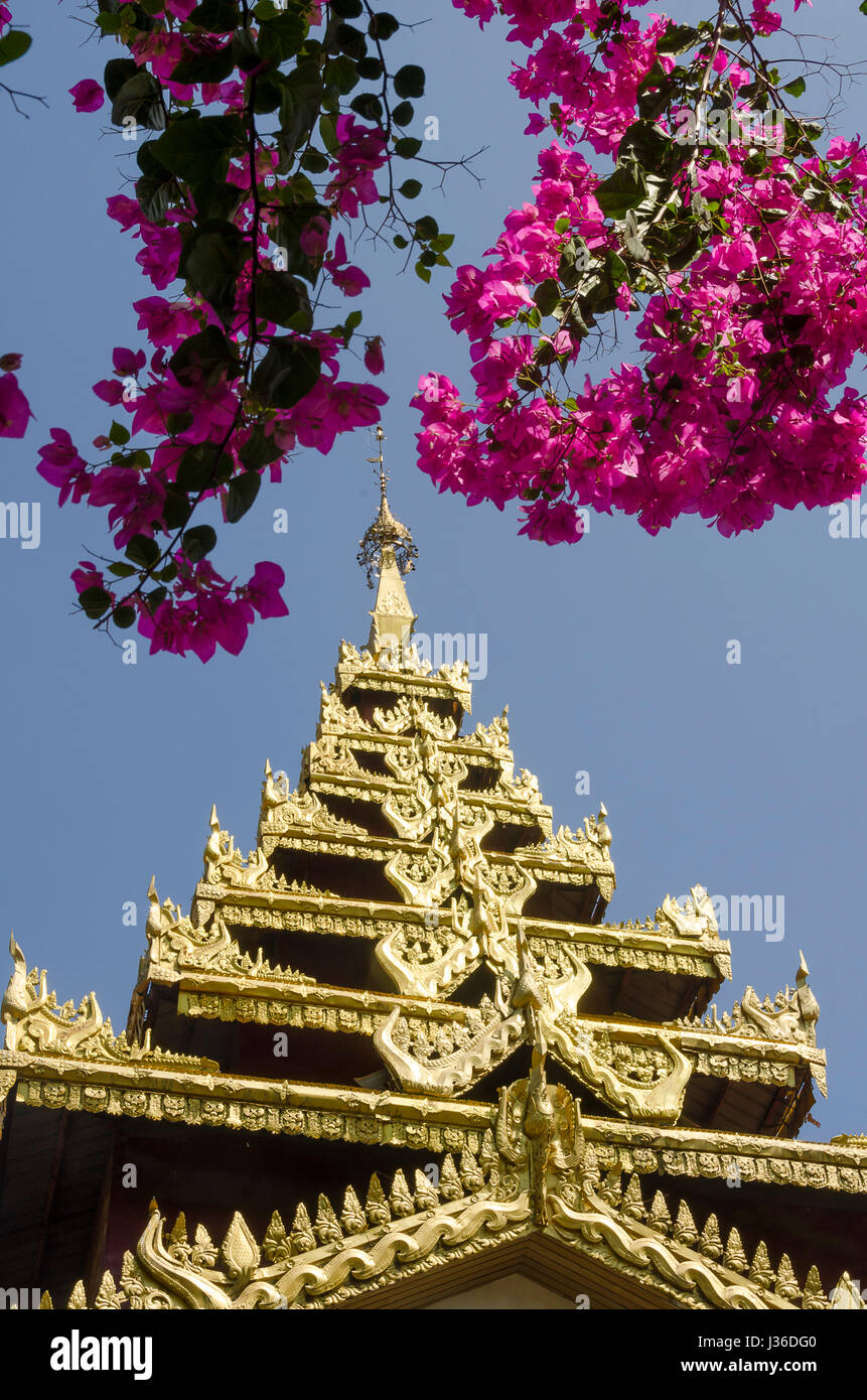 Botataung temple hi-res stock photography and images - Alamy