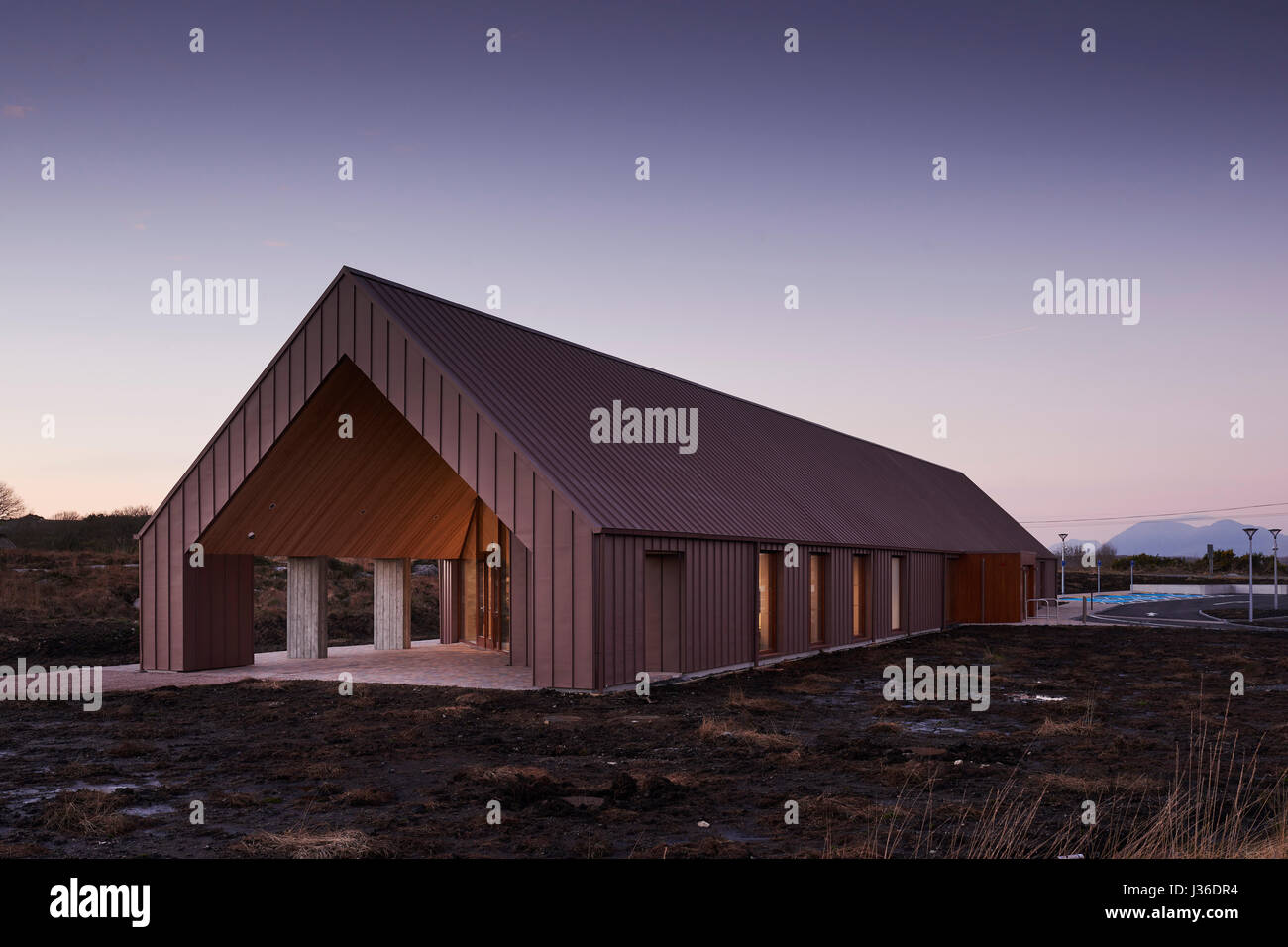 Copper cladding hi-res stock photography and images - Alamy