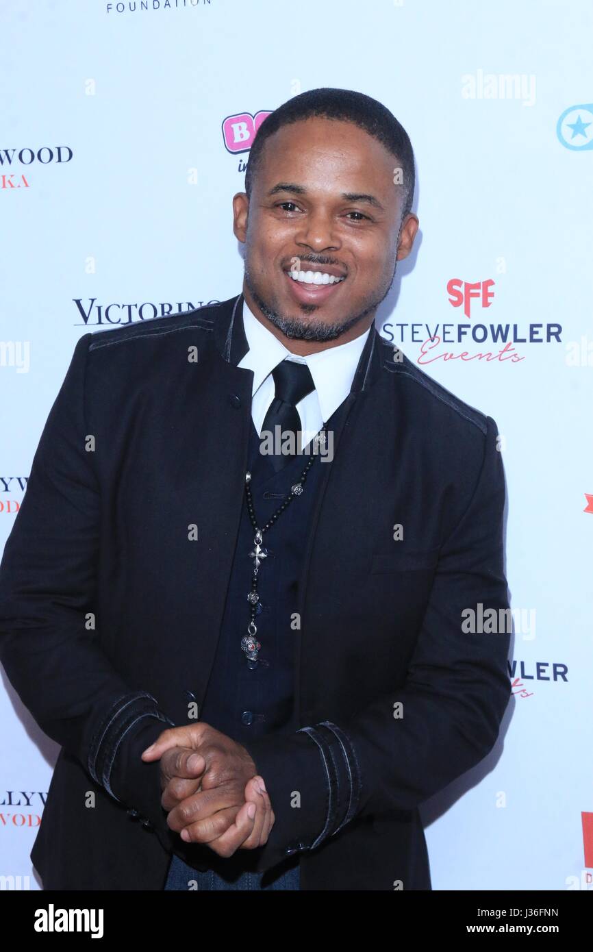 Walter jones hi-res stock photography and images - Alamy