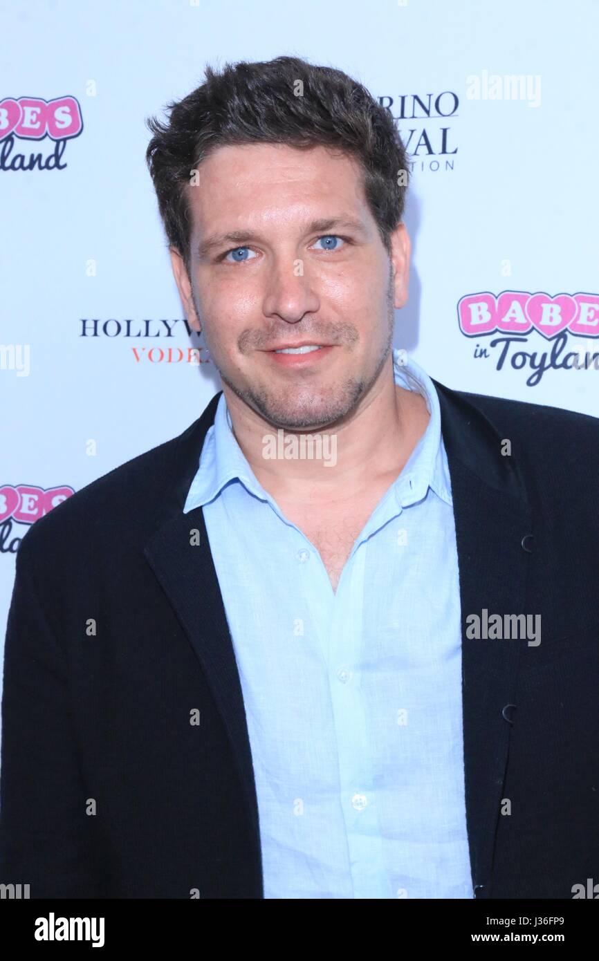 Richard Graff attending the 3rd Annual Babes In Toyland Pet Edition at ...