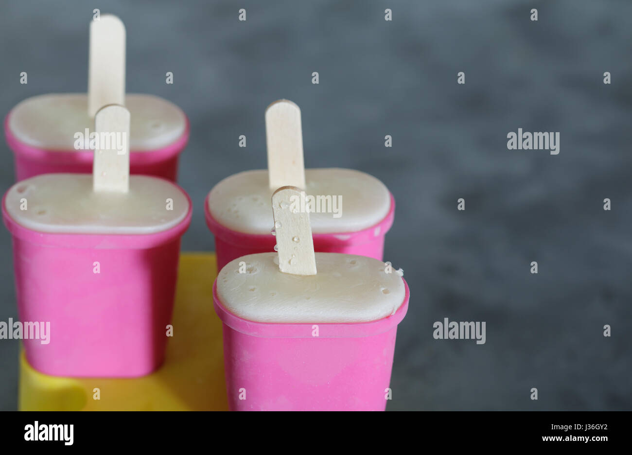 Plastic forms hi-res stock photography and images - Alamy