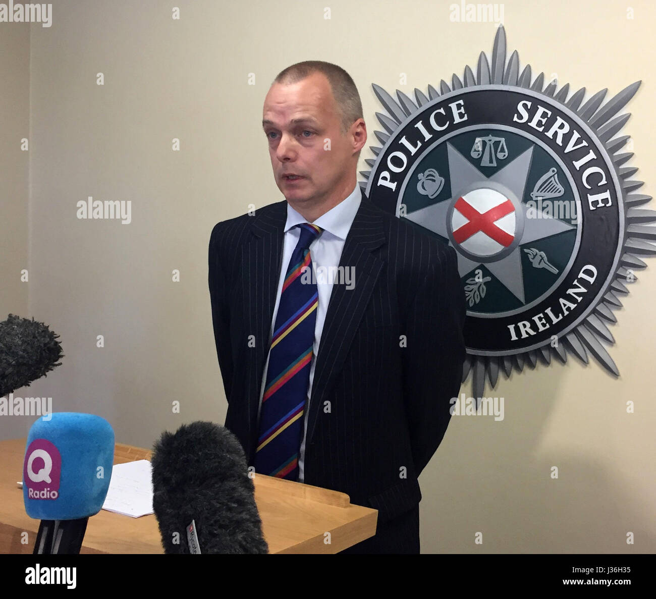 Detective Superintendent Kevin Geddes speaking at police headquarters ...