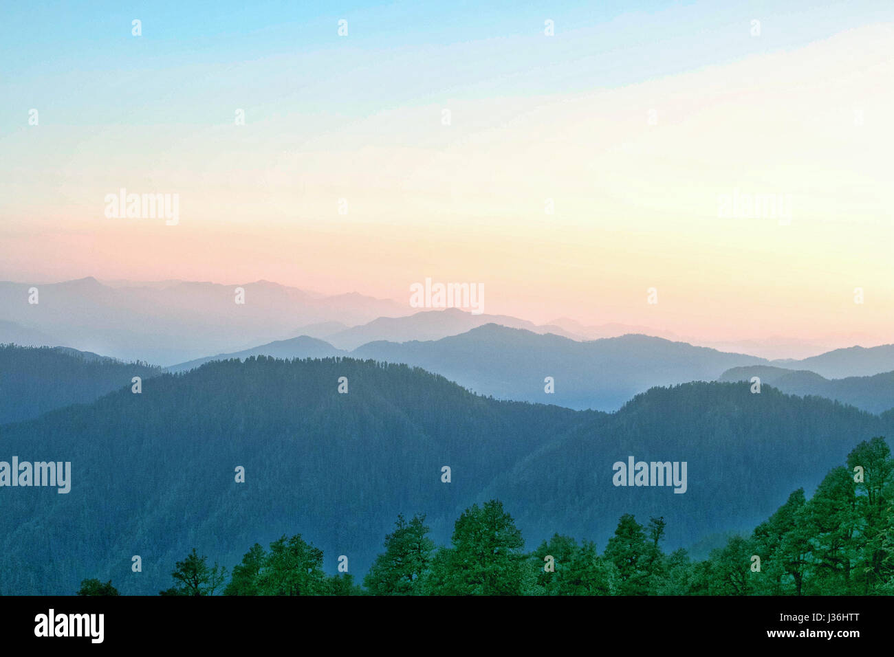 Layered mountains in Great Himalayan National Park, Himachal Pradesh ...