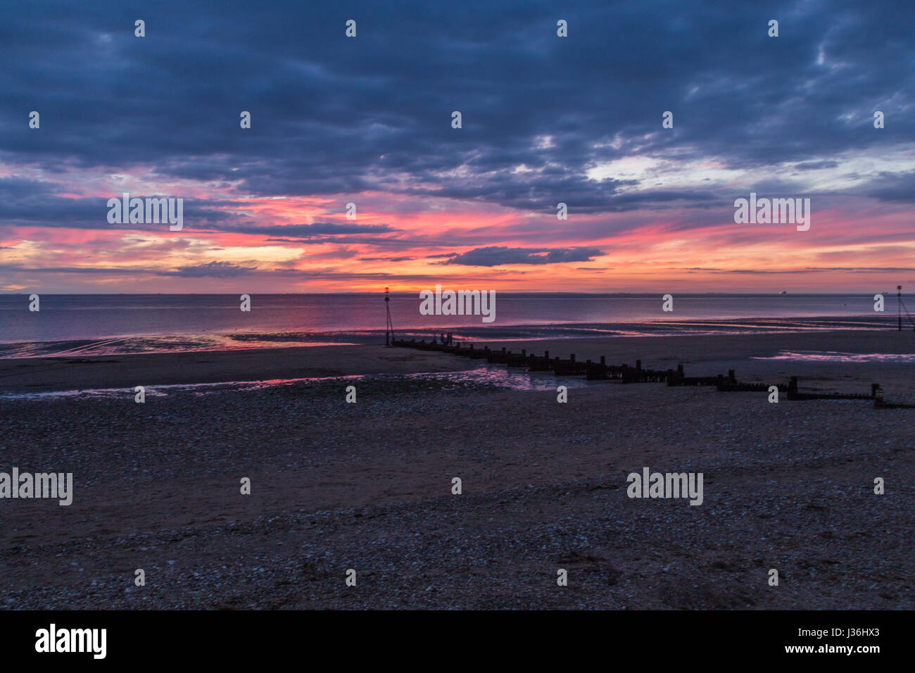 Hunstanton beach norfolk hi-res stock photography and images - Alamy