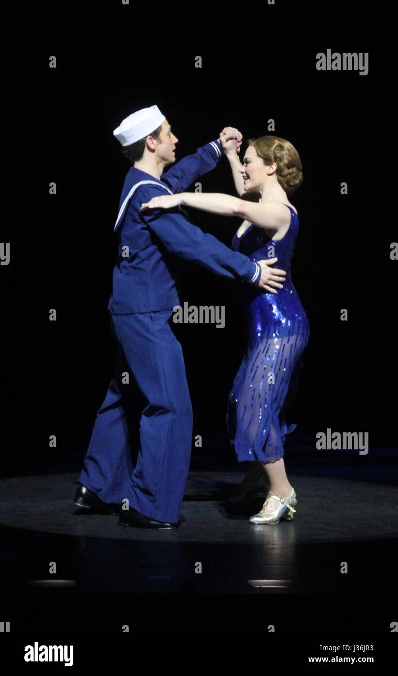 Clare Halse as Peggy Sawyer and Stuart Neal as Billy Lawler in a new ...