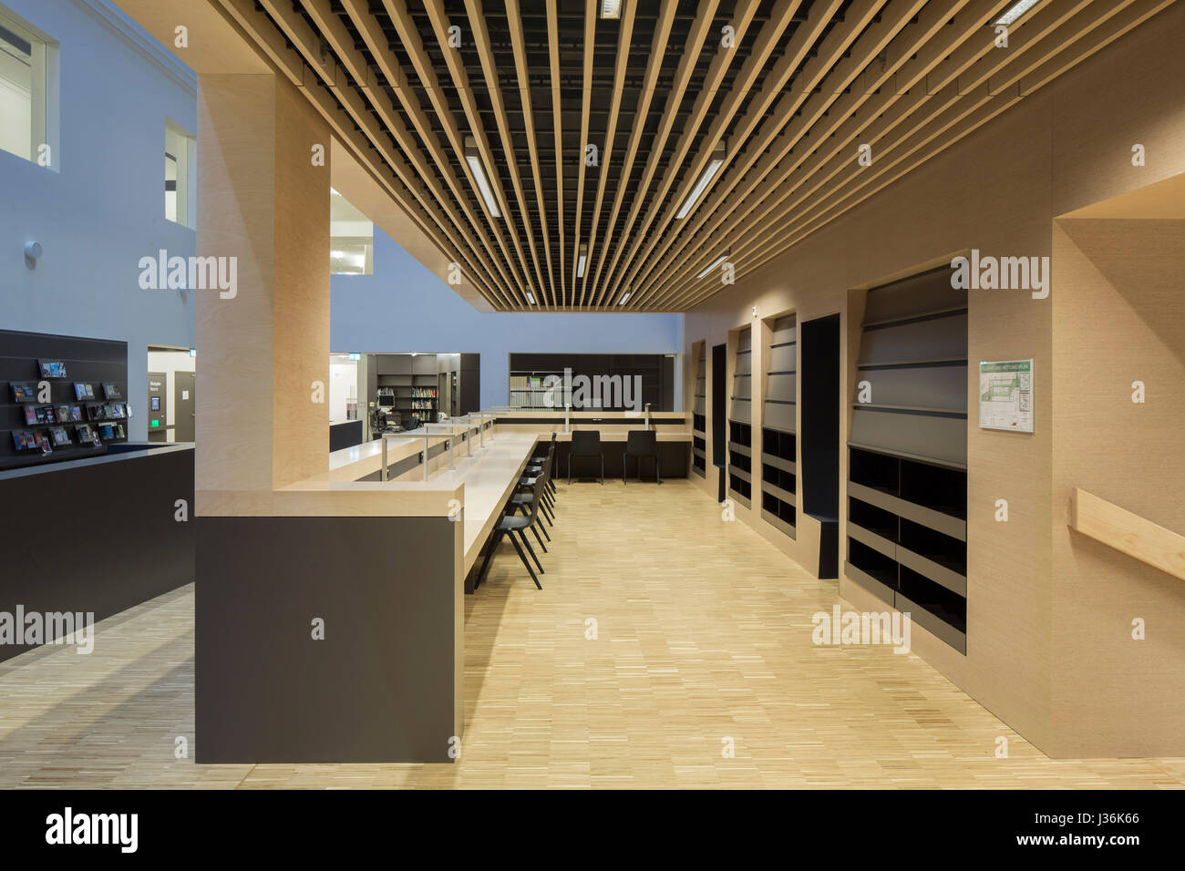 Library desk full view High Resolution Stock Photography and Images - Alamy