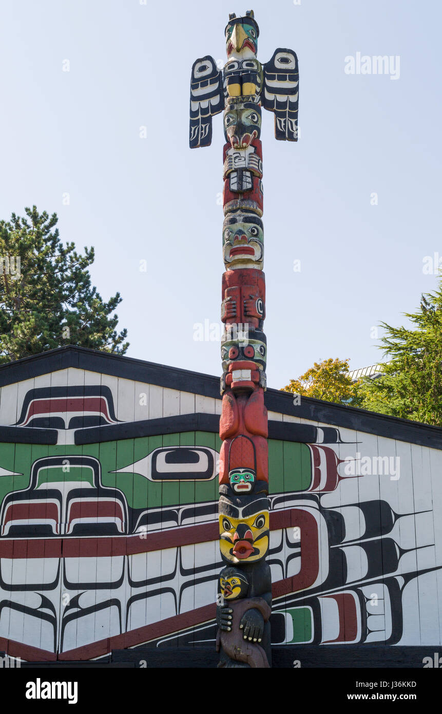 Totems in Thunderbird Park, Victoria British Columbia Canada Stock ...