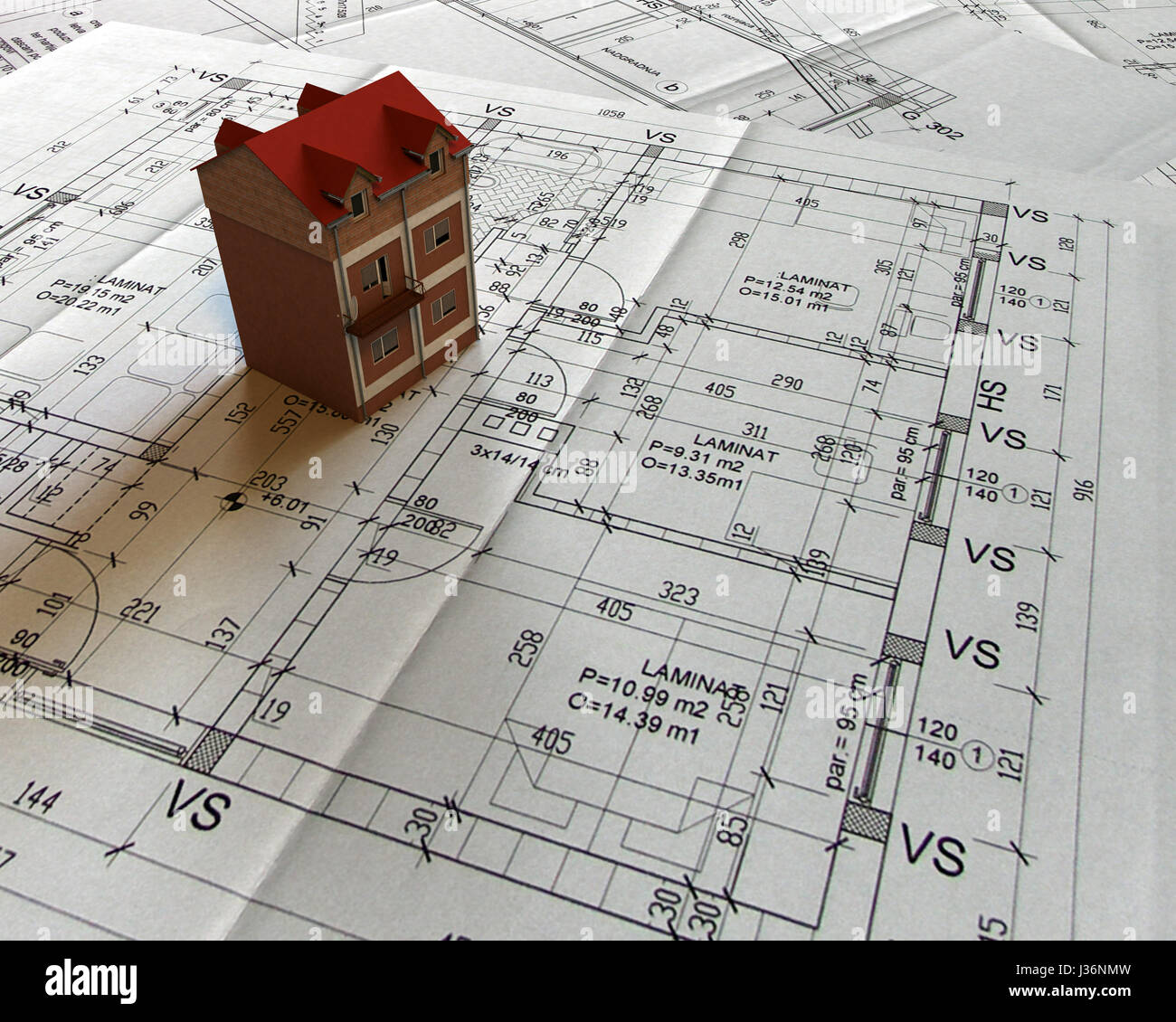 Cross section brick house hi-res stock photography and images - Alamy