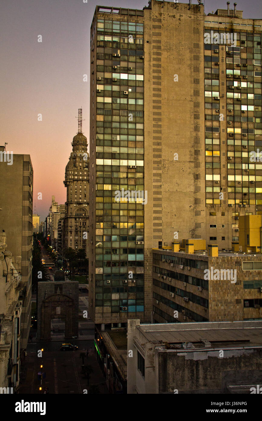 Sunset light in Montevideo with great perspective to the skyline ...
