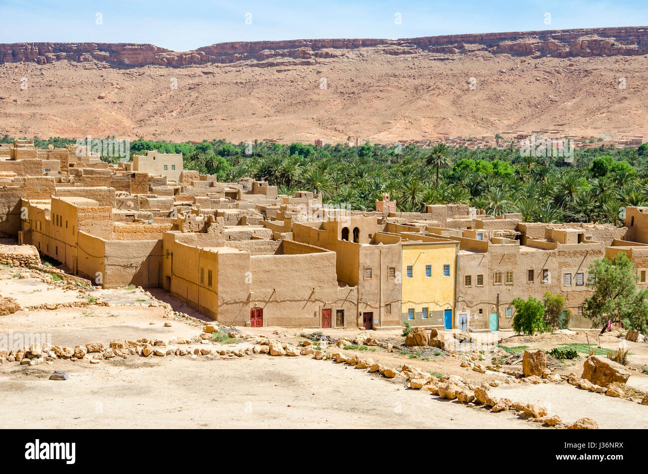 Oasis in ziz valley morocco hi-res stock photography and images - Alamy