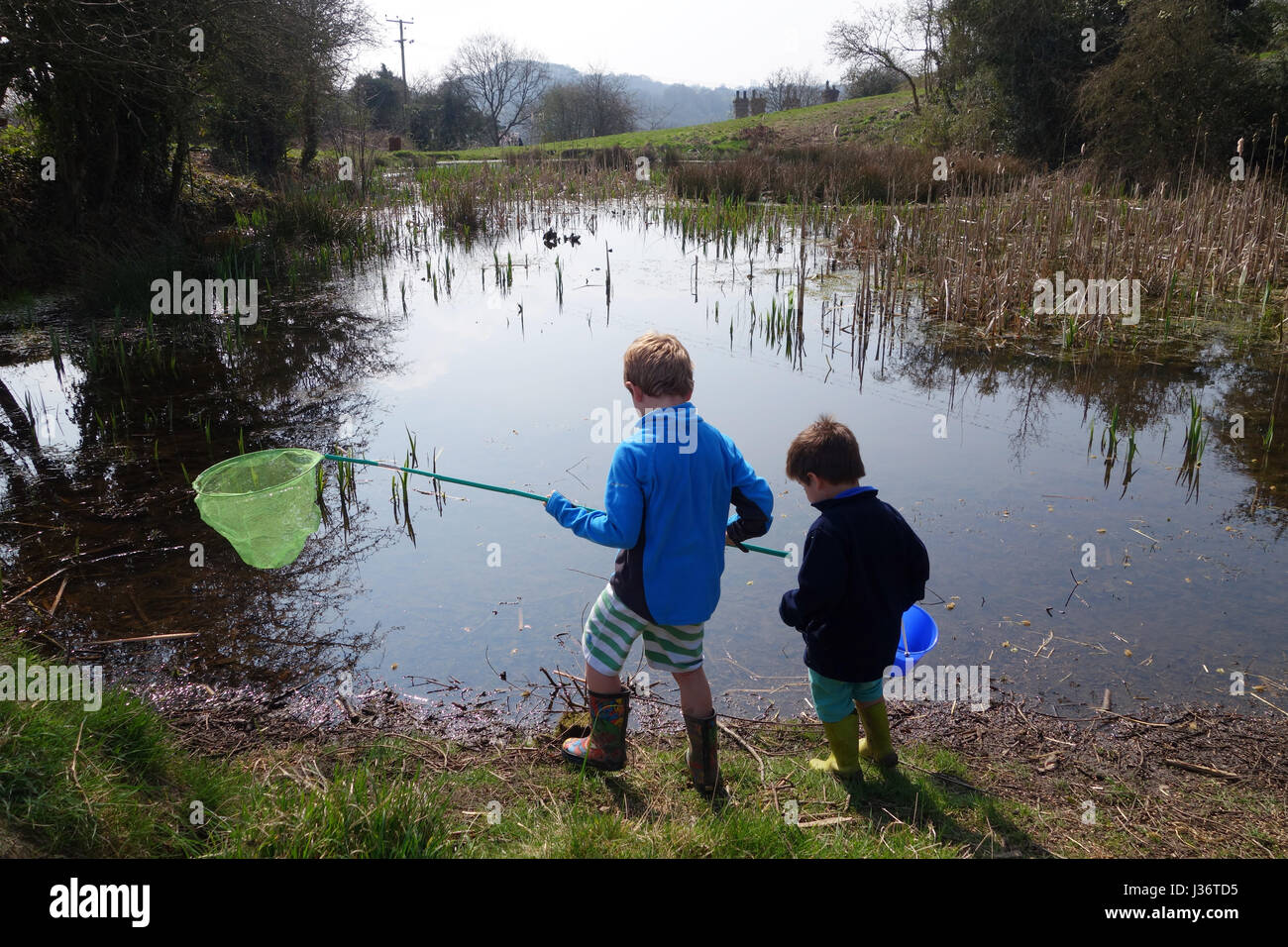Children pond boys hi-res stock photography and images - Alamy