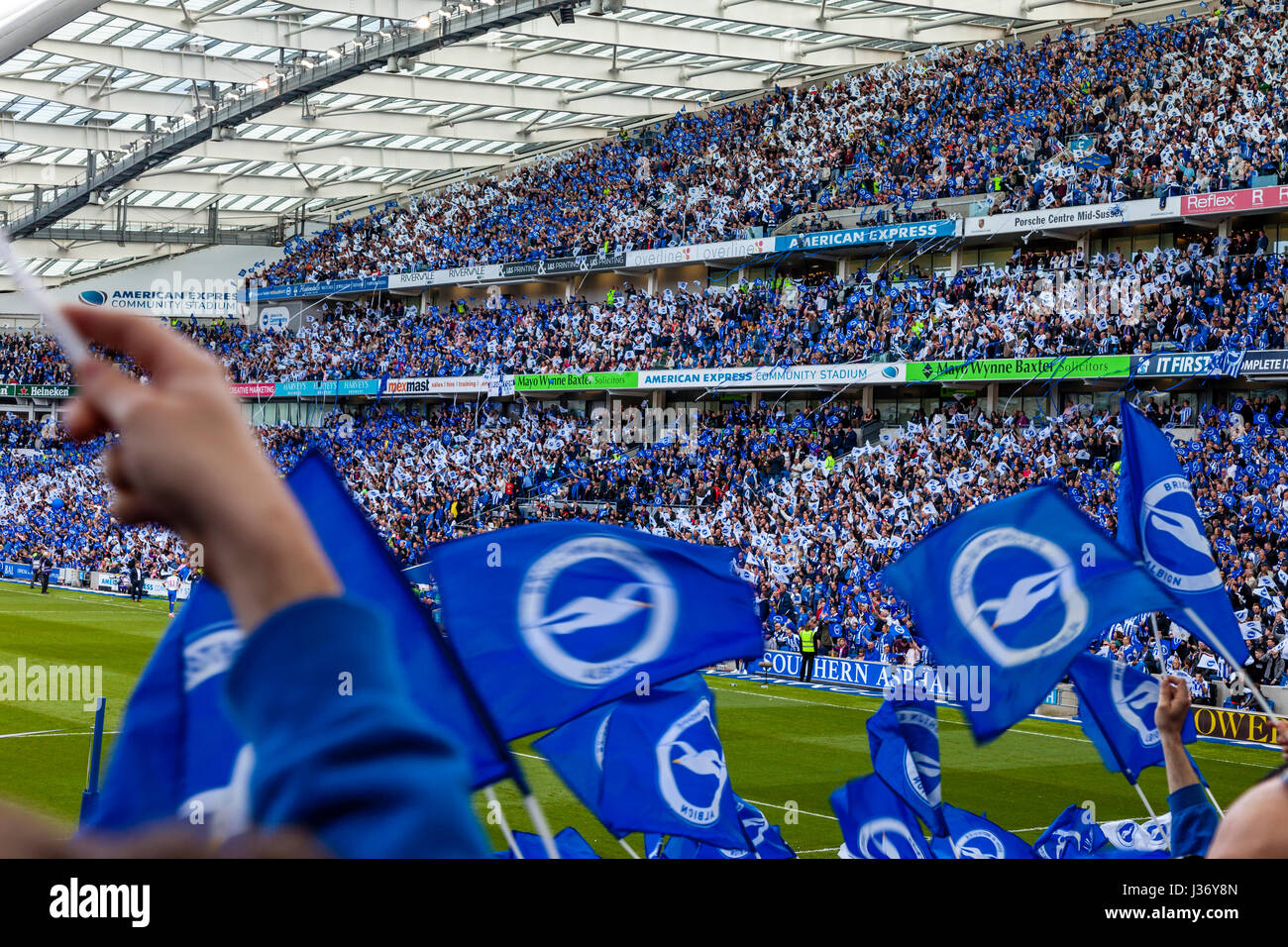 Hove albion football fans cheer hi-res stock photography and images - Alamy