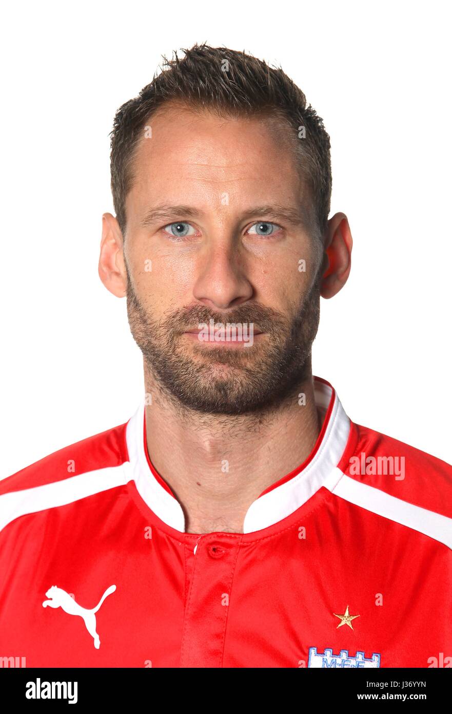 Johan Wiland Halvfigur @Leverans Allsvenskan 2016 Fotboll Stock Photo ...