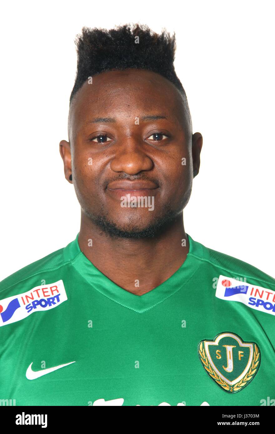 Moses Ogbu Halvfigur @Leverans Allsvenskan 2016 Fotboll Stock Photo - Alamy