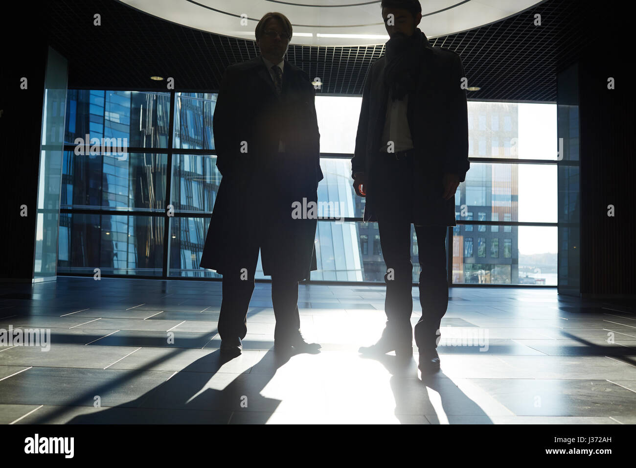 Businessman businesspeople hi-res stock photography and images - Alamy