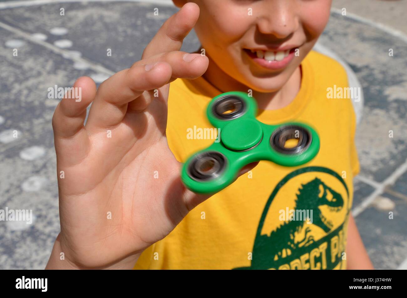 Spinners hi-res stock photography and images - Alamy