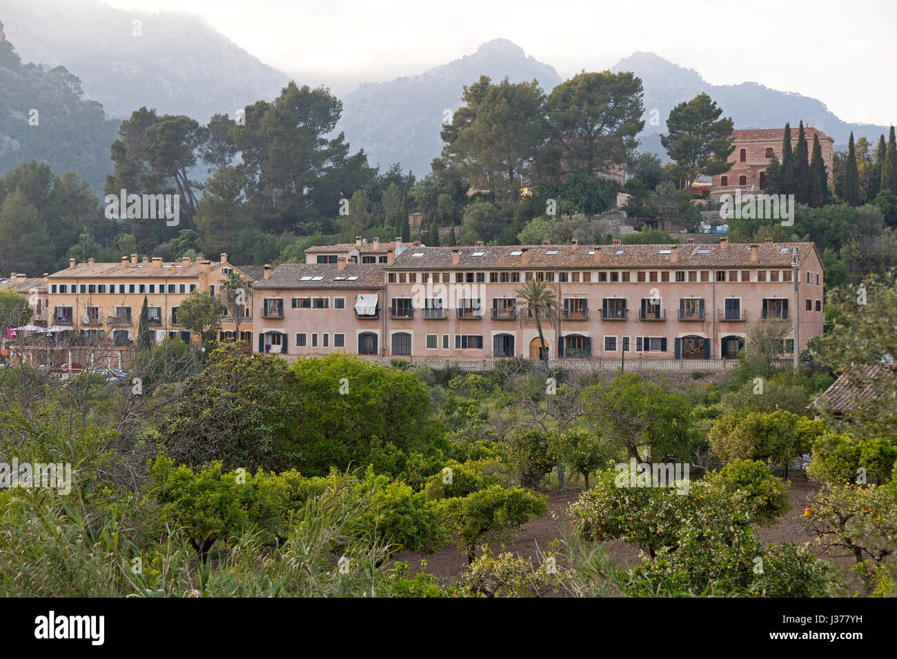 row of houses in Bunyola, Mallorca, Spain Stock Photo - Alamy