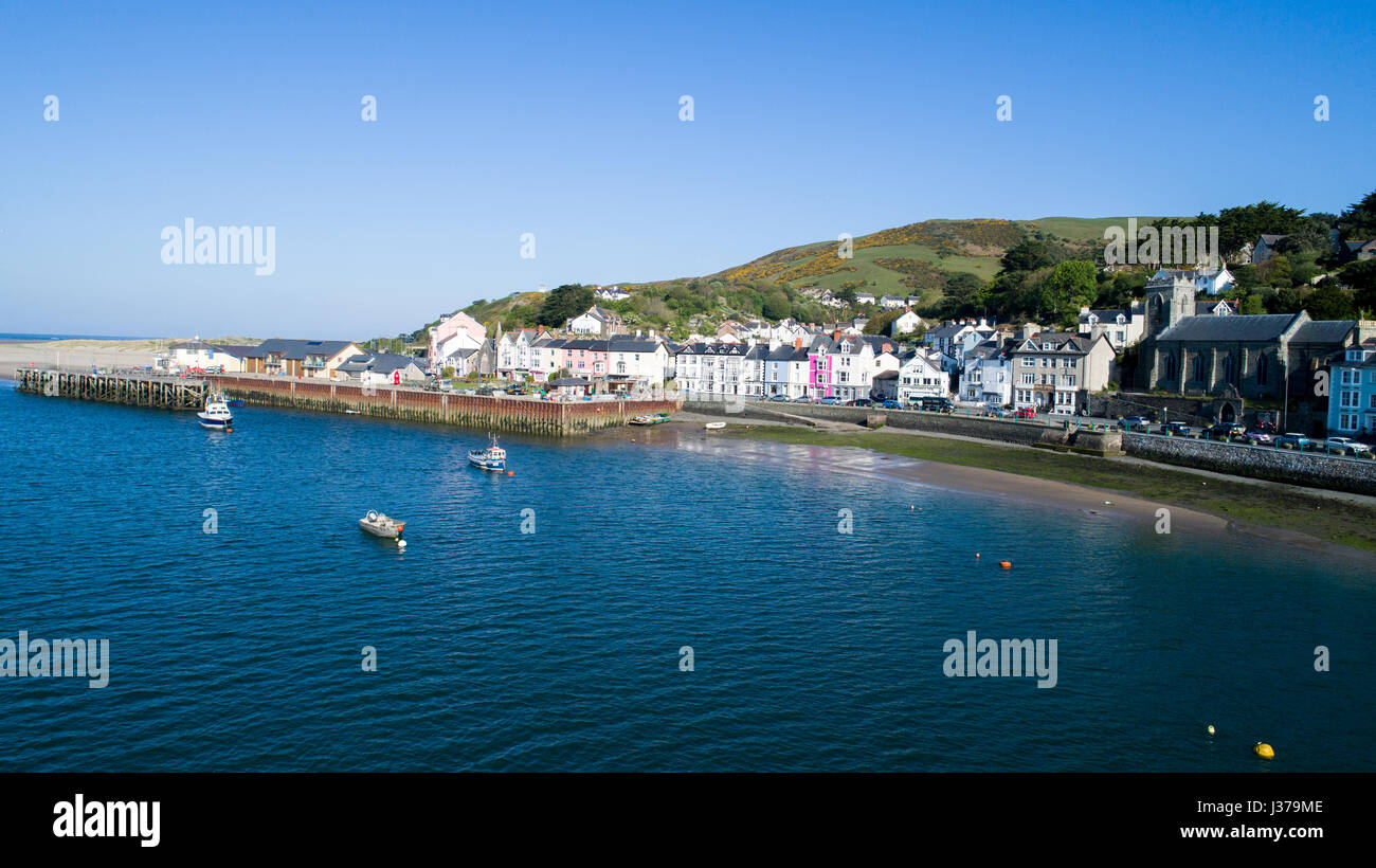 Aberdyfi jetty hi-res stock photography and images - Alamy