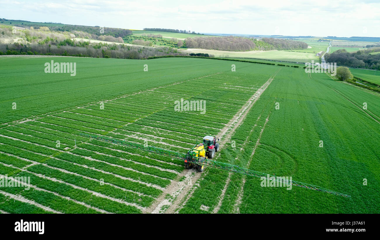 Aerial crop spraying hi-res stock photography and images - Alamy