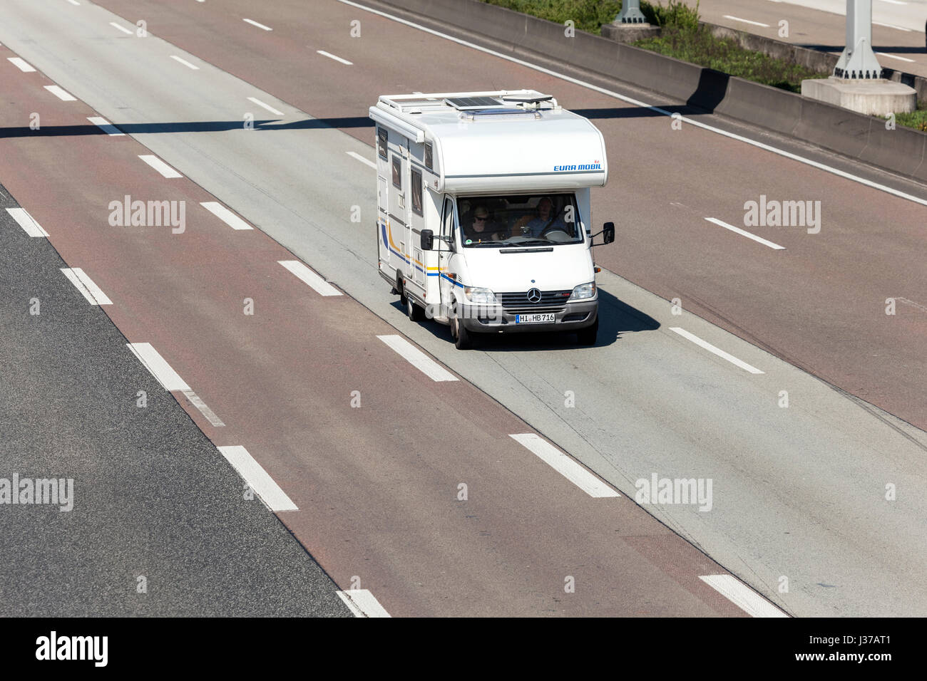 Mercedes sprinter van hi-res stock photography and images - Alamy