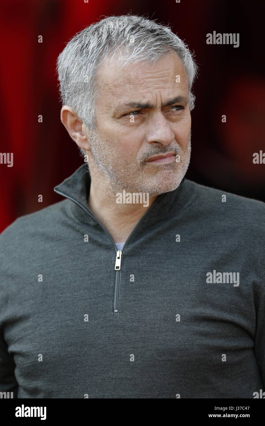 Jose mourinho manchester united hi-res stock photography and images - Alamy