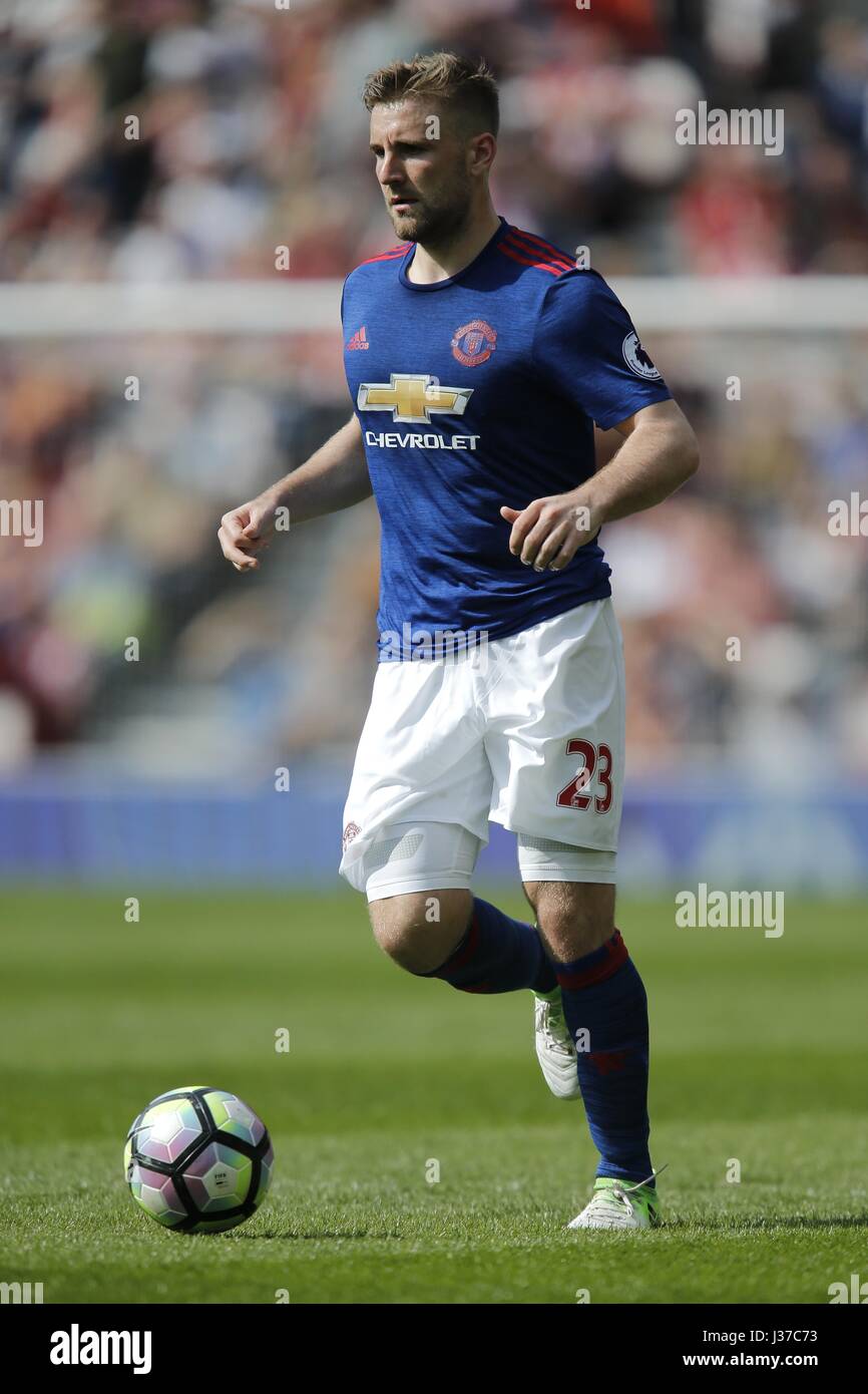 LUKE SHAW MANCHESTER UNITED Stock Photo - Alamy