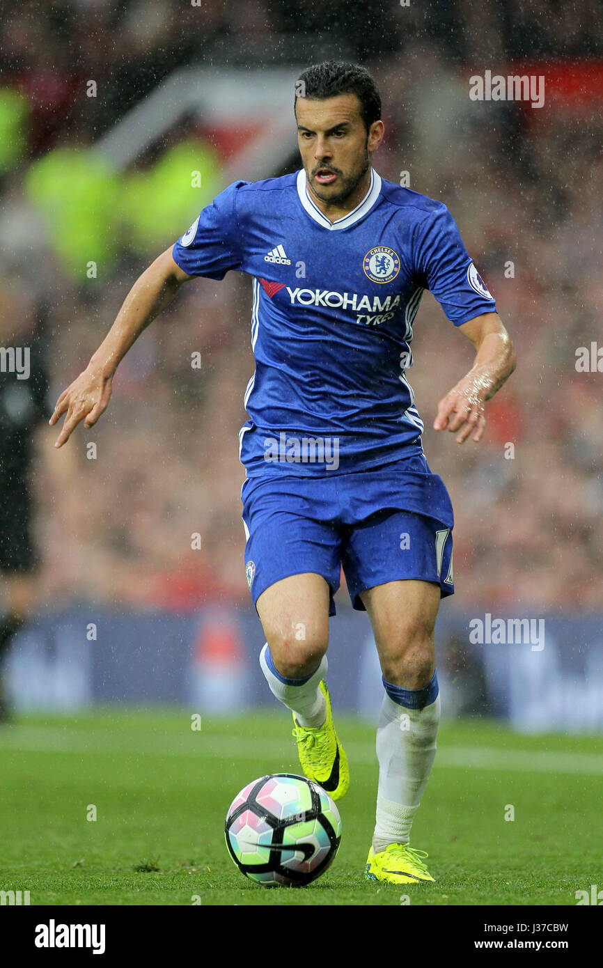 PEDRO CHELSEA FC OLD TRAFFORD MANCHESTER ENGLAND 16 April 2017 Stock ...