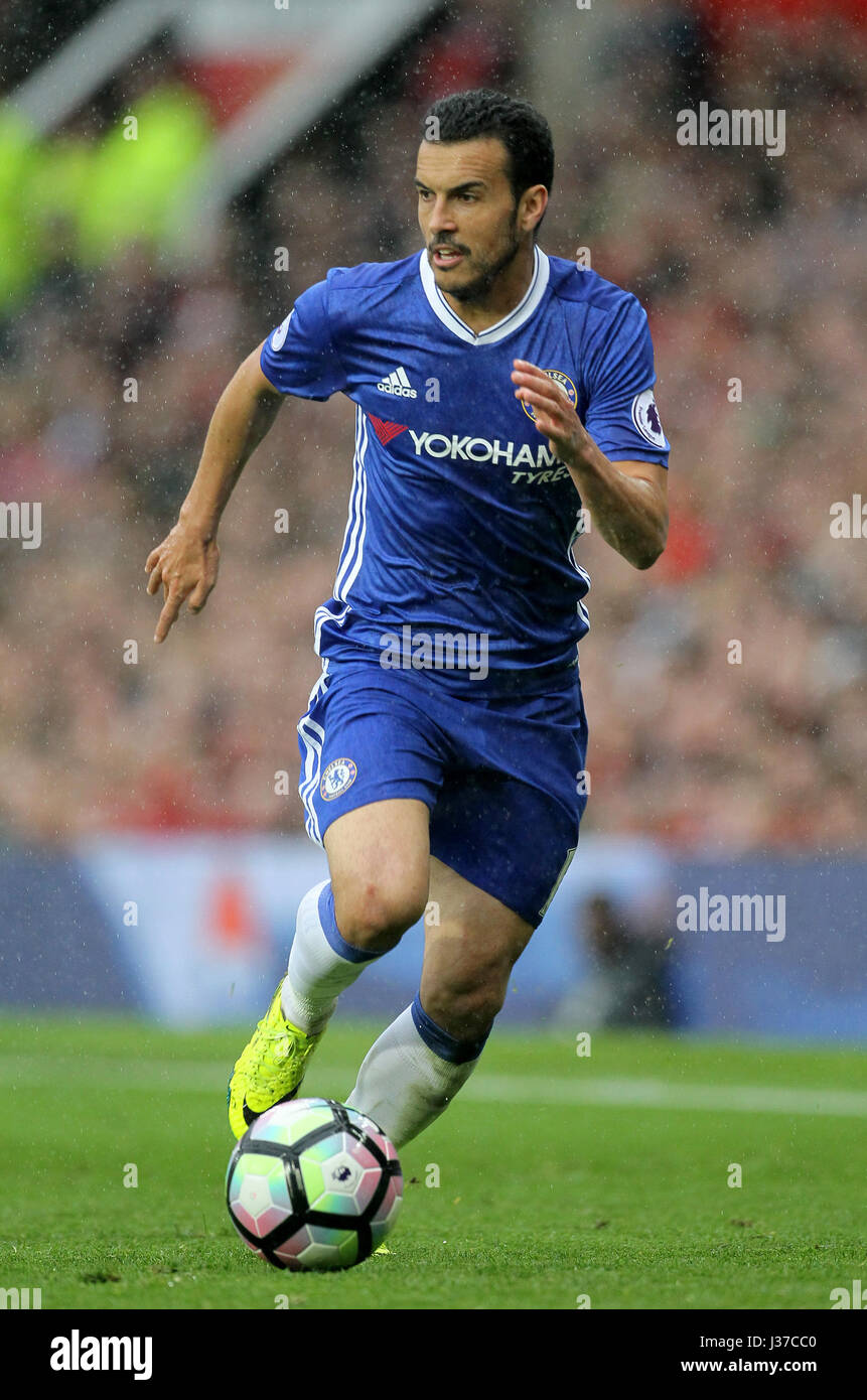 PEDRO CHELSEA FC OLD TRAFFORD MANCHESTER ENGLAND 16 April 2017 Stock ...