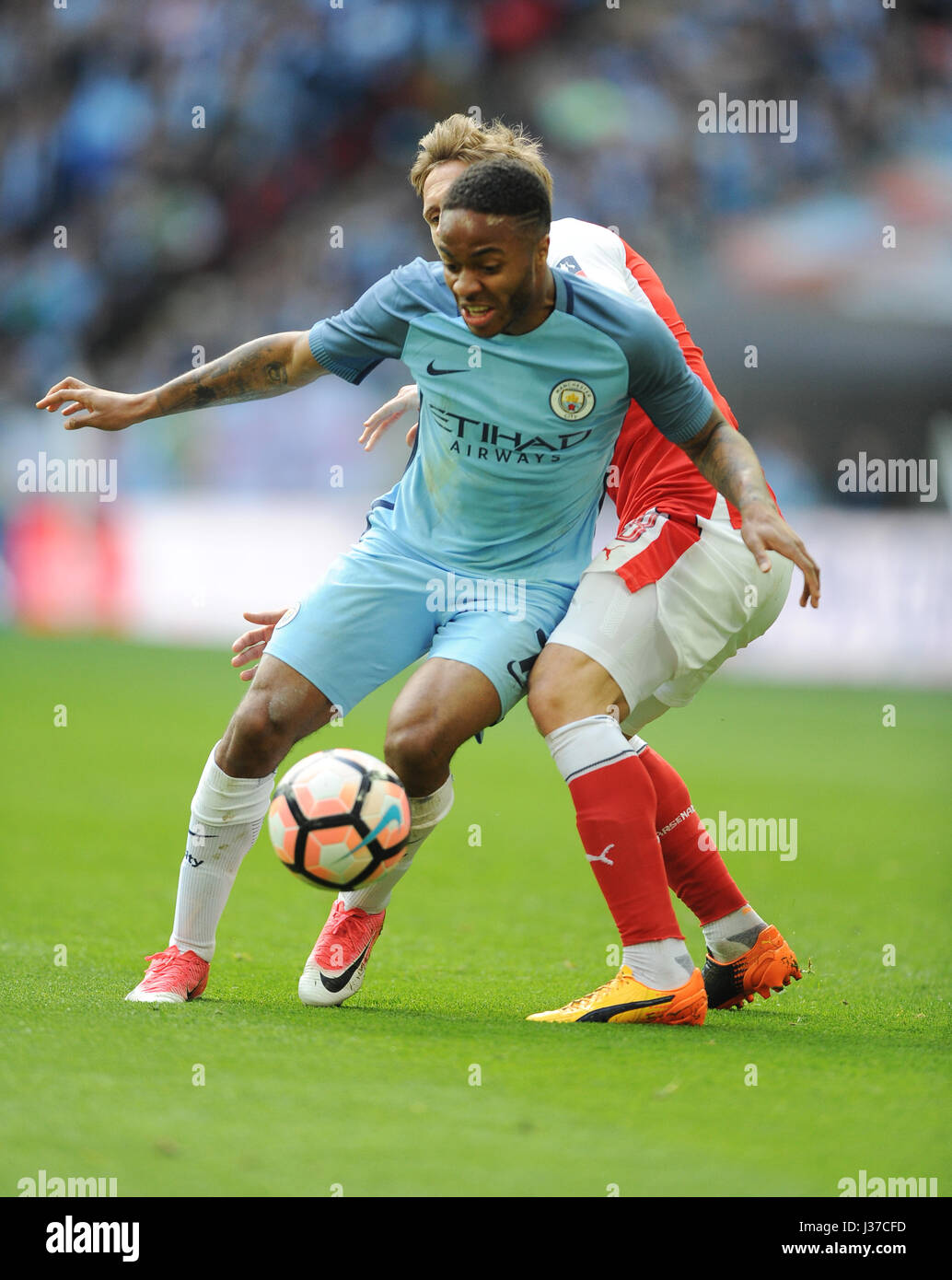 Raheem sterling arsenal hi-res stock photography and images - Alamy