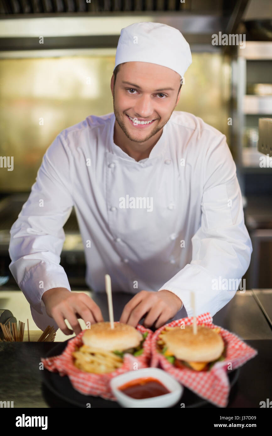 Burger in plate beer alcohol hi-res stock photography and images - Alamy