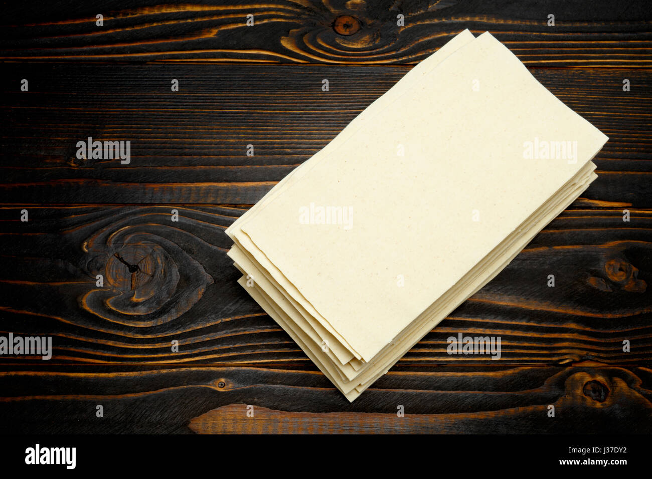 dried uncooked lasagna pasta sheets Stock Photo - Alamy