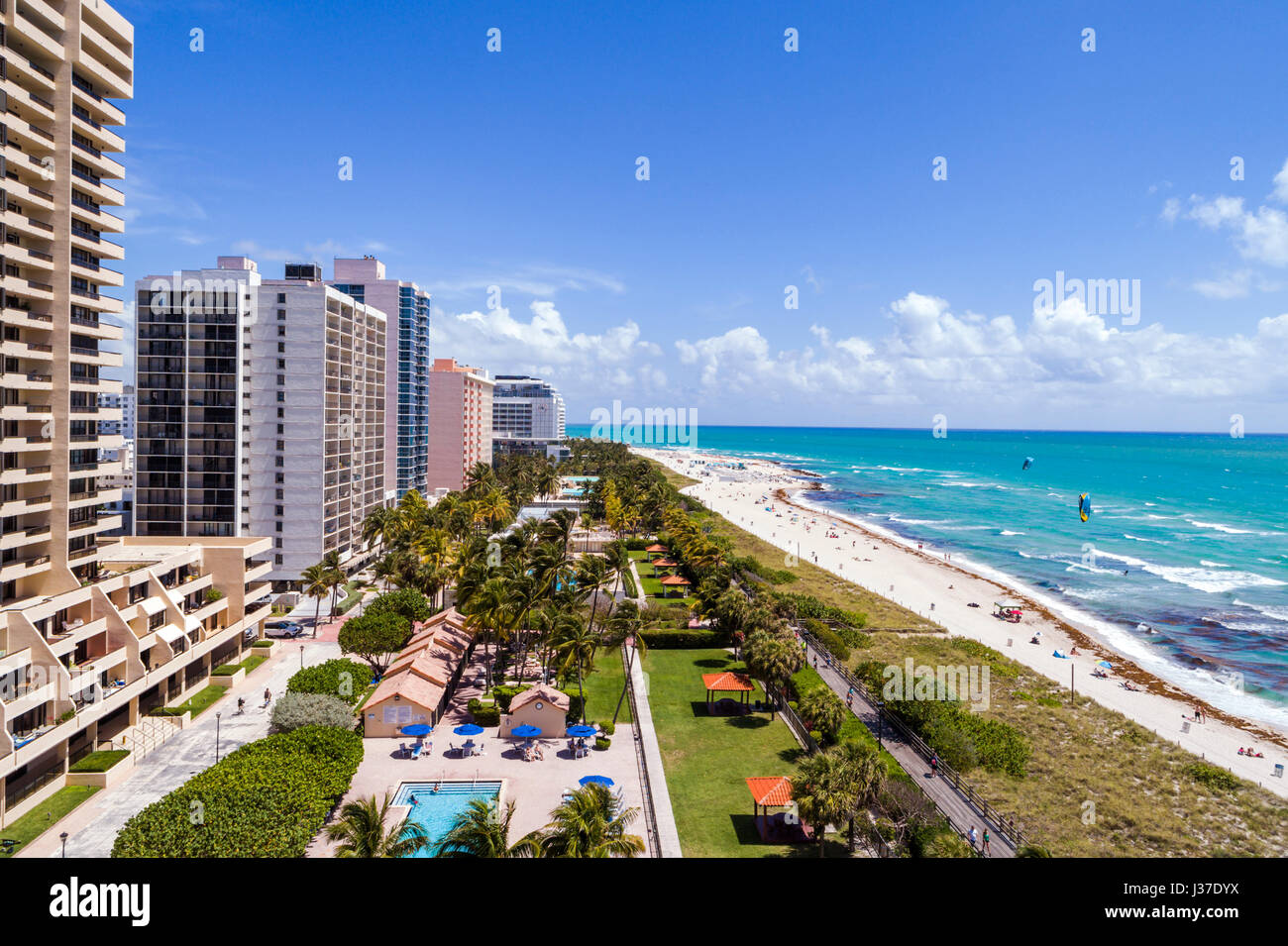 Hotels other high rise hi-res stock photography and images - Alamy