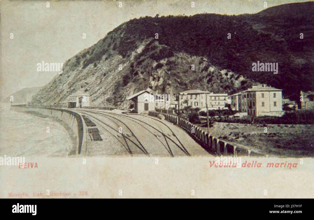 Deiva Marina vecchia stazione Stock Photo - Alamy