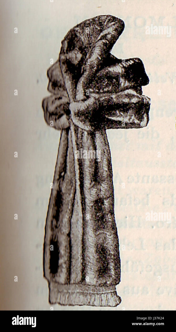 Collet from Peru chinchilla fur skins 1900 Stock Photo - Alamy