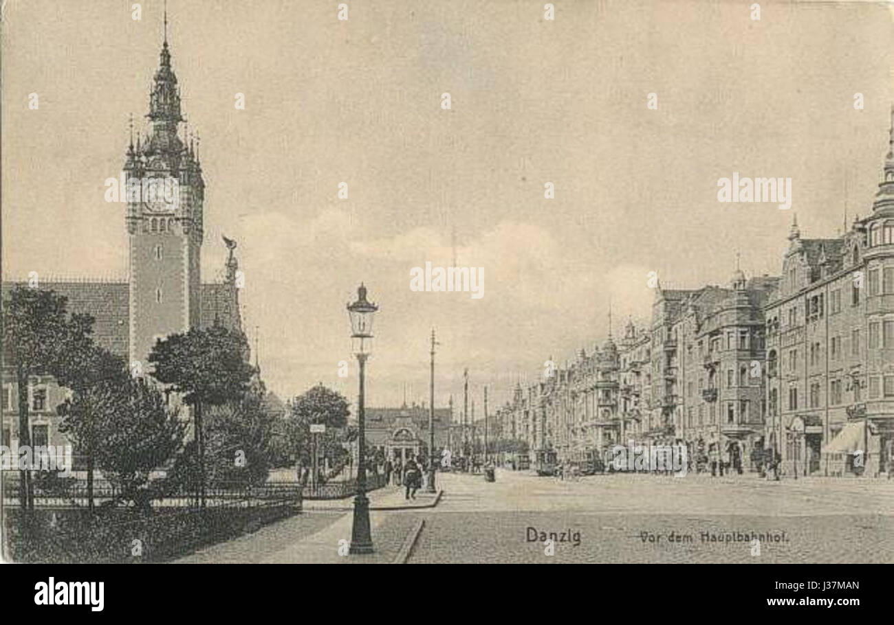 The painting 'Danzig Vor dem Hauptbahnhof' depicts the area in front of ...