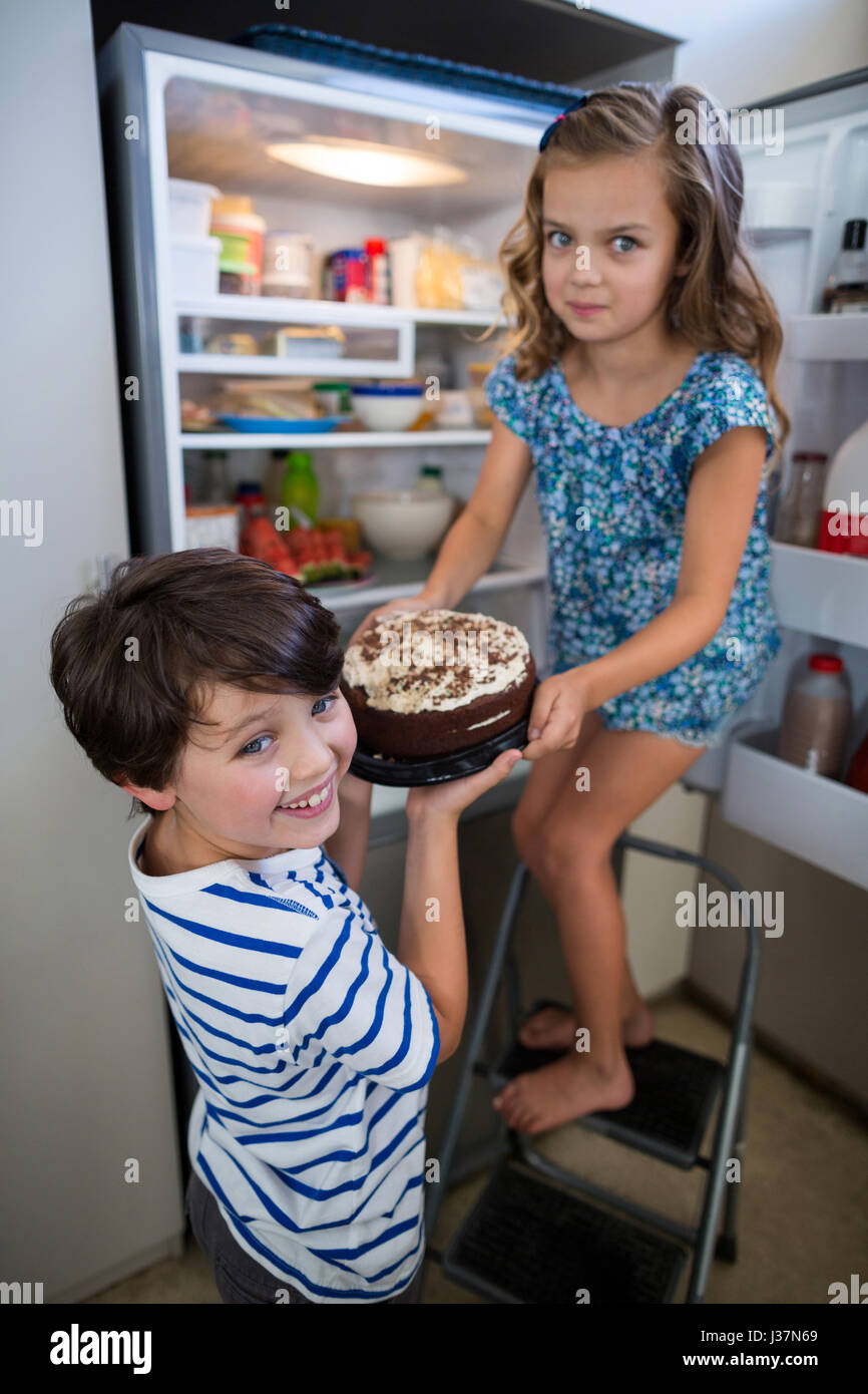 Refrigerator cake hi-res stock photography and images - Alamy